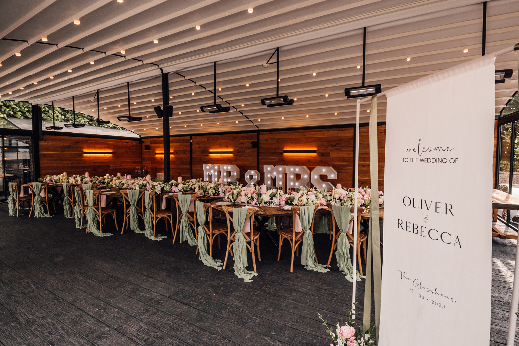 Atmospheric wedding styling with these trending decor and floral looks ...